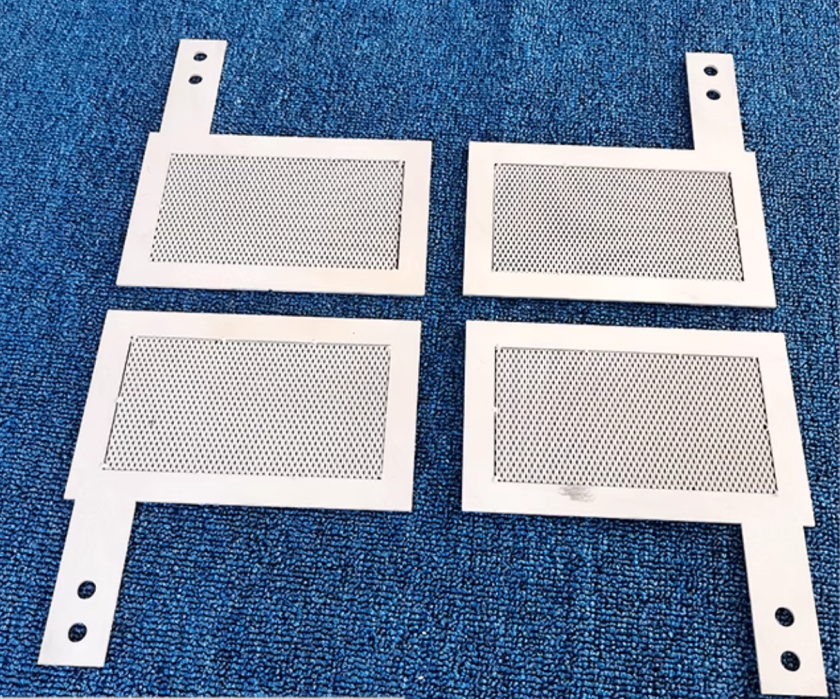 Customized high-performance titanium dioxide electrodes